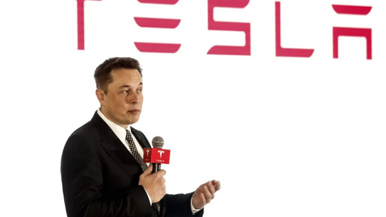 Elon Musk tham vọng lật đổ Uber, Grab bằng xe điện